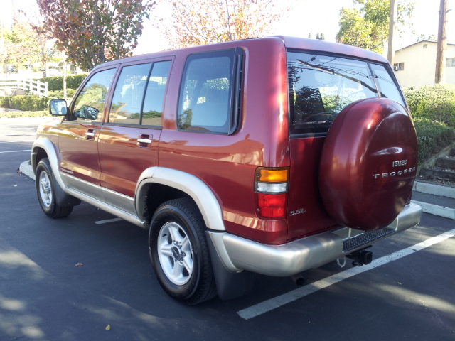 TopWorldAuto >> Photos of Isuzu Trooper 4WD - photo galleries