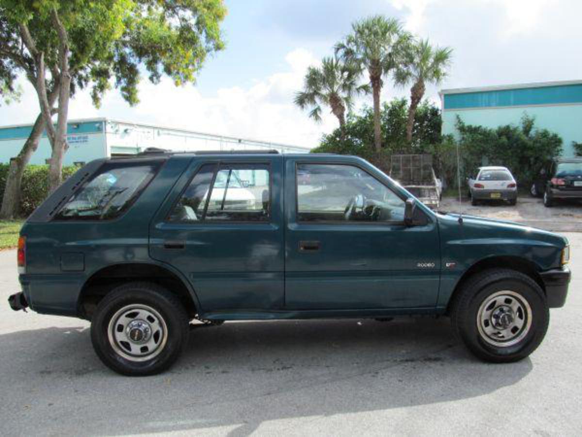 TopWorldAuto >> Photos of Isuzu Rodeo V6 - photo galleries