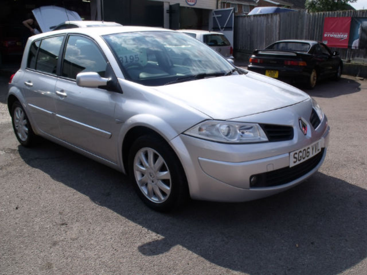 TopWorldAuto >> Photos of Renault Megane 20 Dynamique - photo galleries