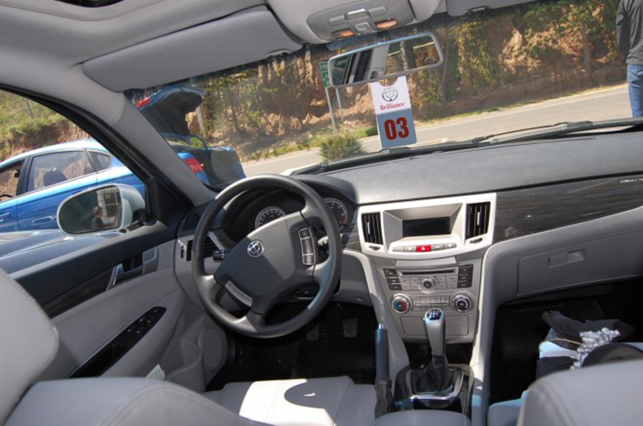 TopWorldAuto >> Photos of Brilliance Splendor 18 - photo galleries