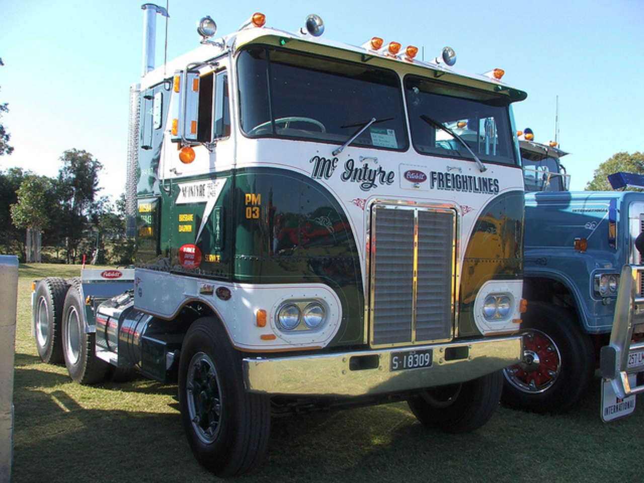 TopWorldAuto >> Photos of Peterbilt 352 - photo galleries