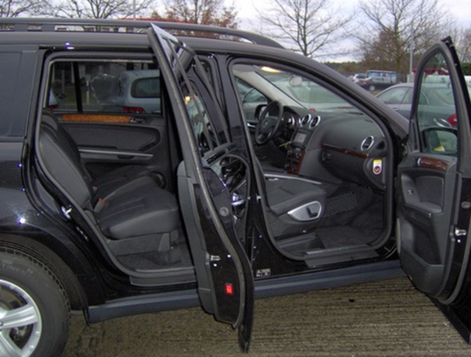 TopWorldAuto >> Photos of Mercedes-Benz GL 320 CDi 4Matic - photo galleries