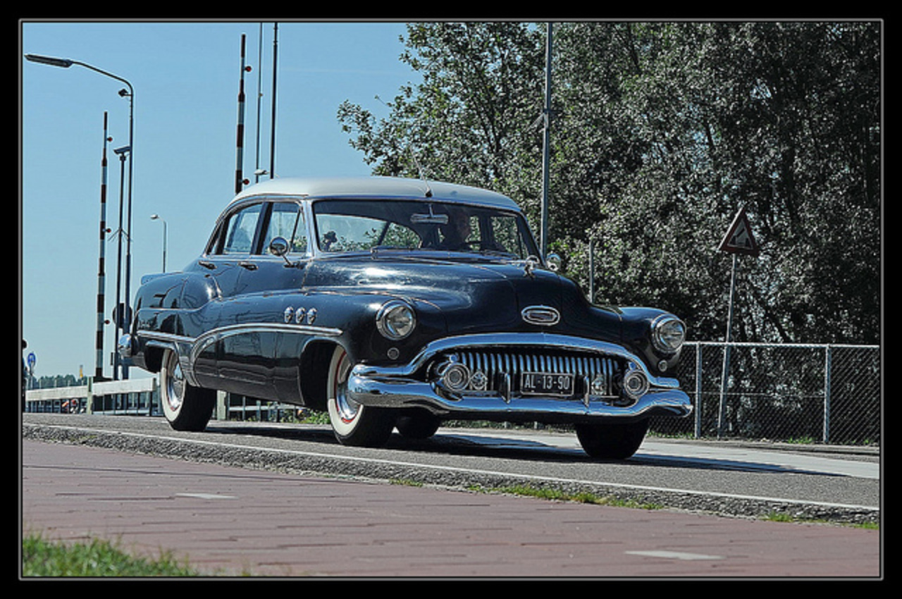 TopWorldAuto >> Photos of Bentley 2-Axle-Rigid Body Saloon - photo ...