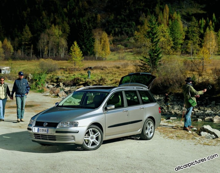 TopWorldAuto >> Photos of Fiat Stilo Multi Wagon - photo galleries