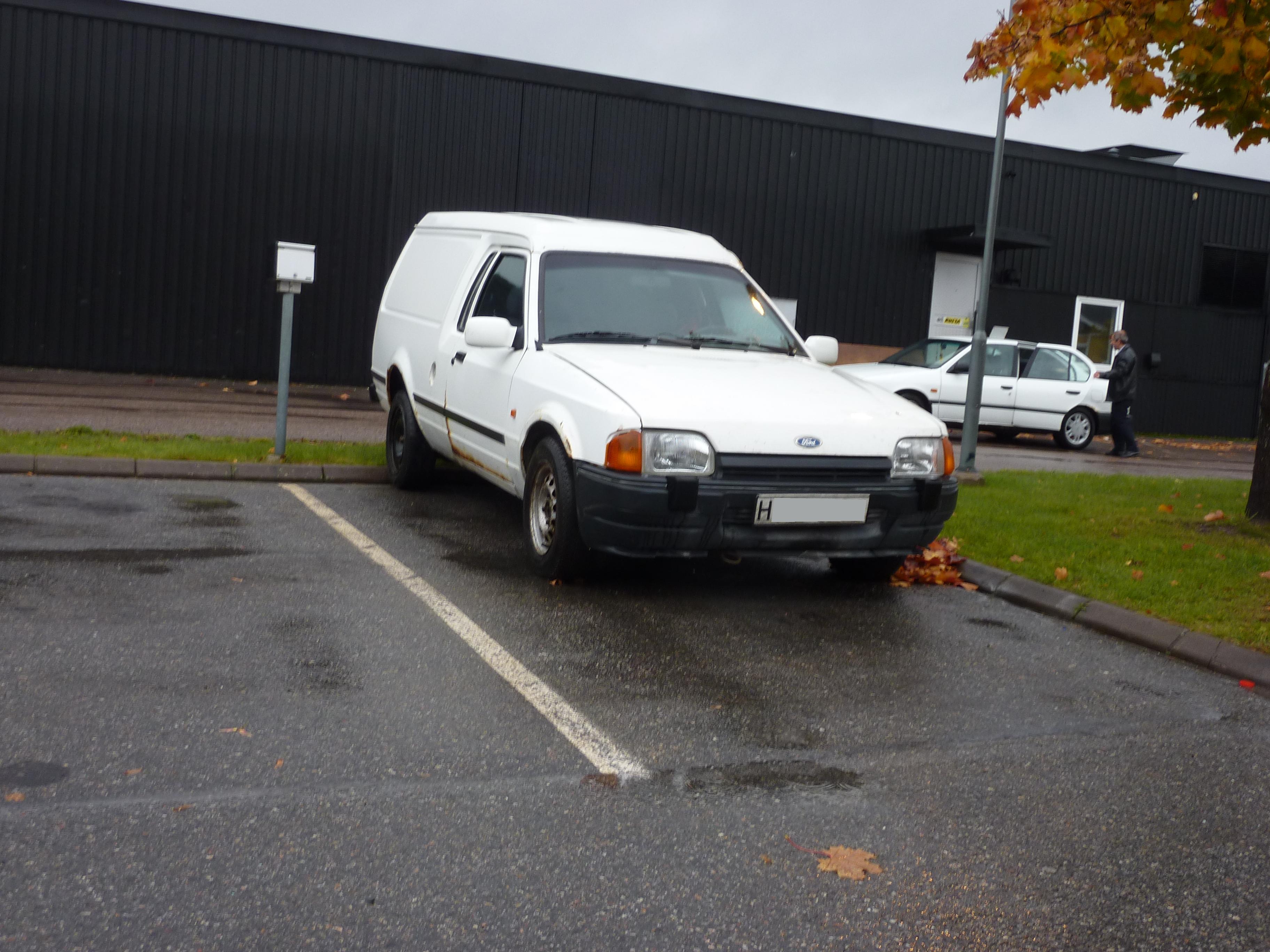 TopWorldAuto >> Photos of Ford Escort Express - photo galleries