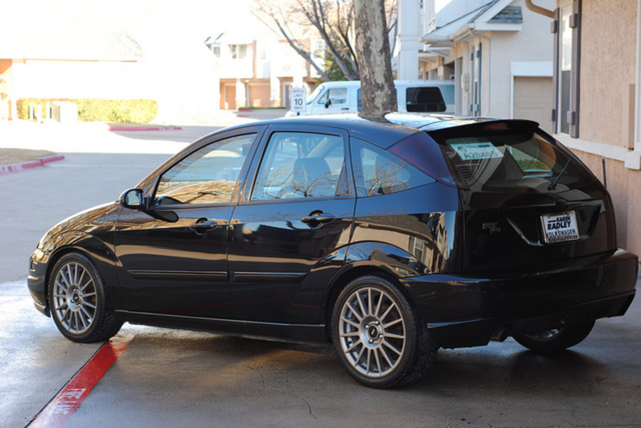 TopWorldAuto >> Photos of Ford Focus ZX5 - photo galleries