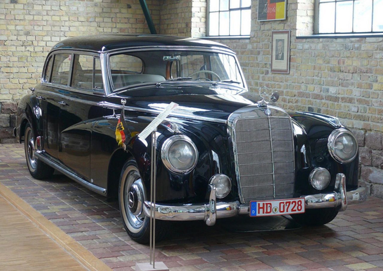 TopWorldAuto >> Photos of Mercedes-Benz 300B - photo galleries