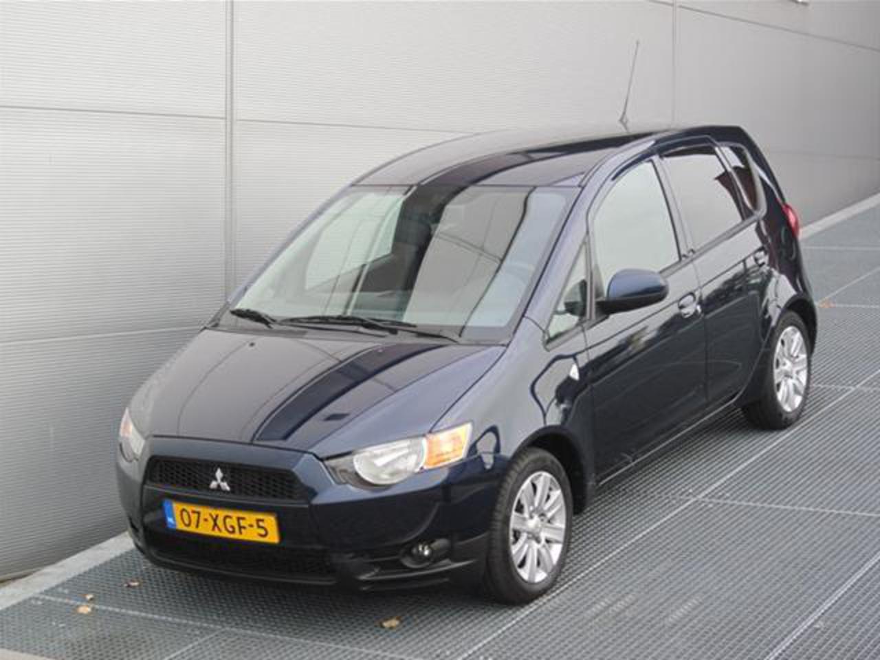 TopWorldAuto >> Photos of Mitsubishi Colt CZ5 - photo galleries