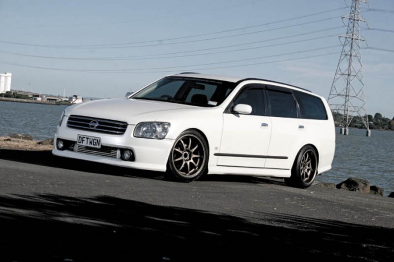 TopWorldAuto >> Photos of Nissan Stagea 300 RX - photo galleries
