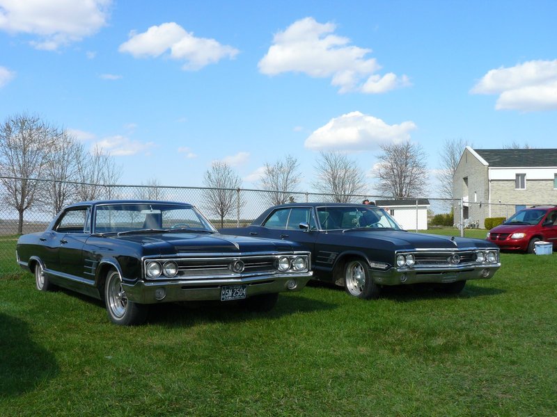 TopWorldAuto >> Photos of Oldsmobile Delta 88 Custom 4dr HT - photo ...