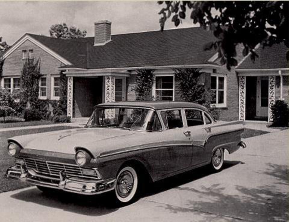 TopWorldAuto >> Photos of Ford Custom 300 Fordor - photo galleries