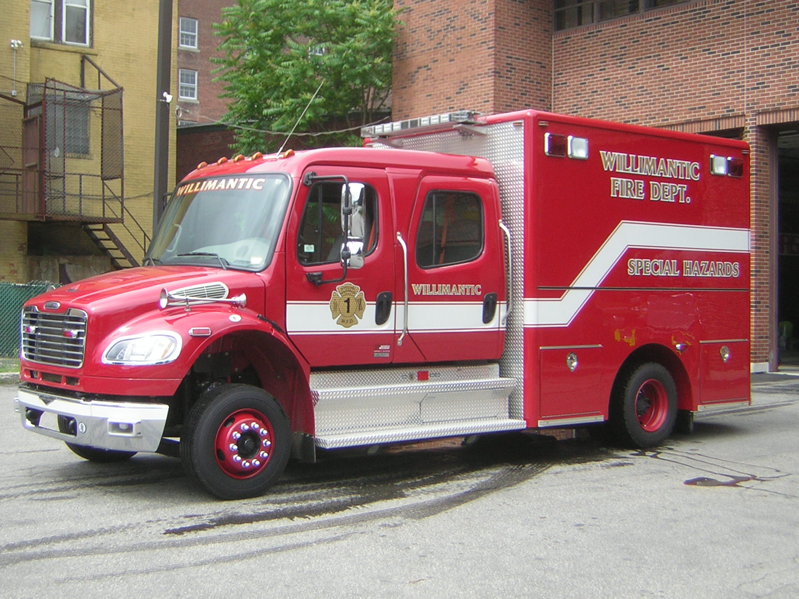 TopWorldAuto >> Photos of Pierce Contender - photo galleries