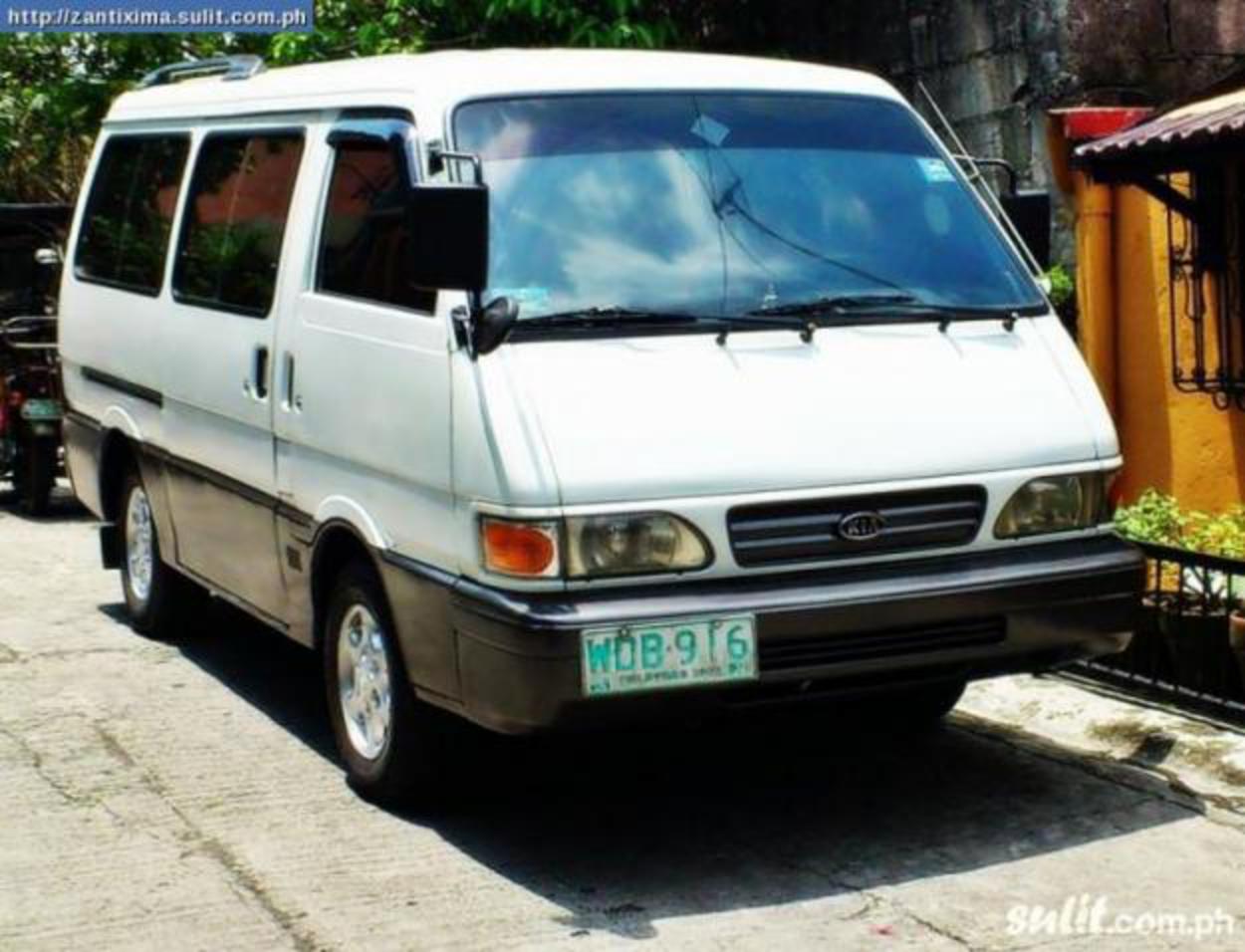 TopWorldAuto >> Photos of Kia Besta - photo galleries