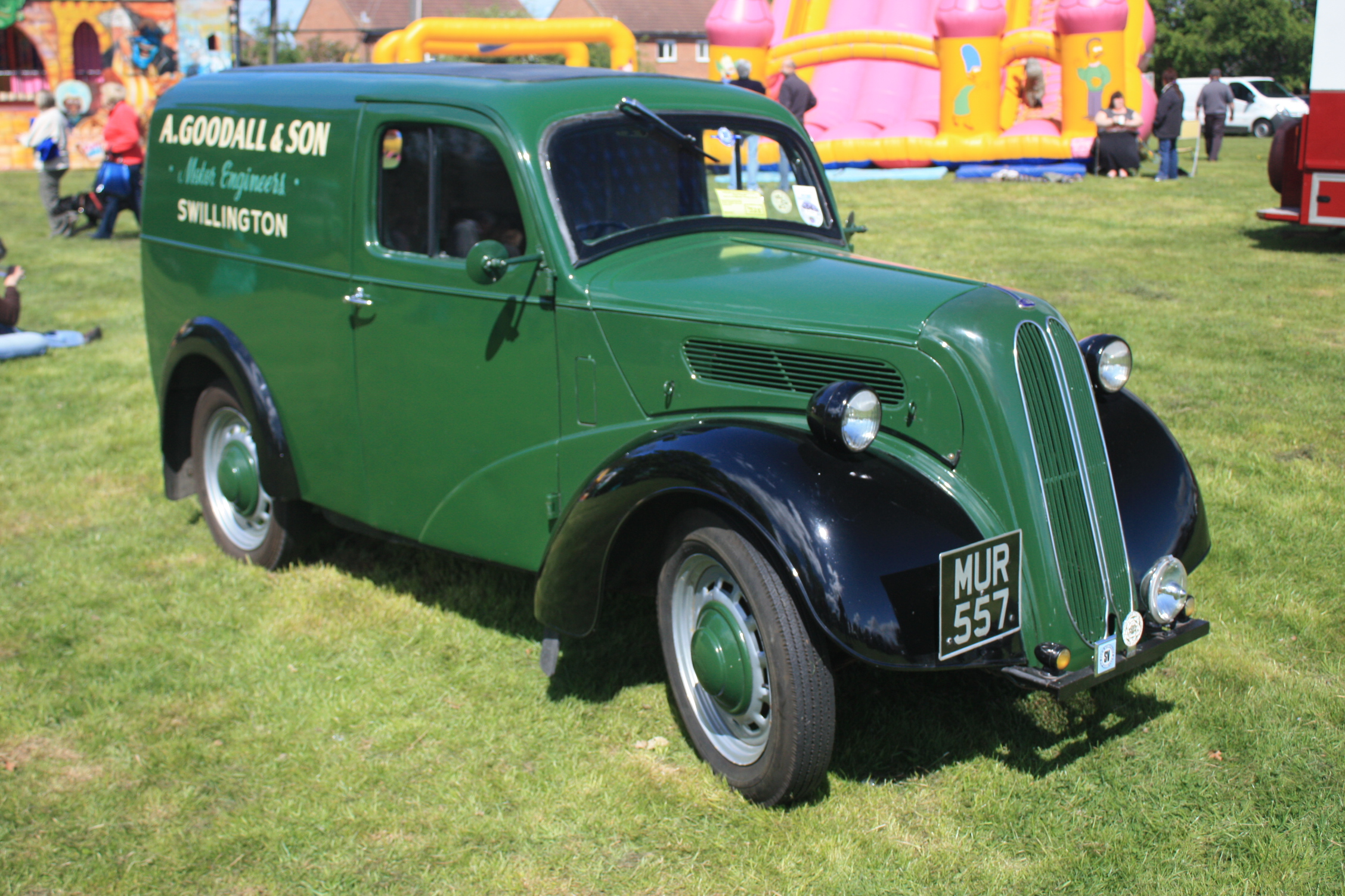 TopWorldAuto >> Photos of Fordson Van - photo galleries