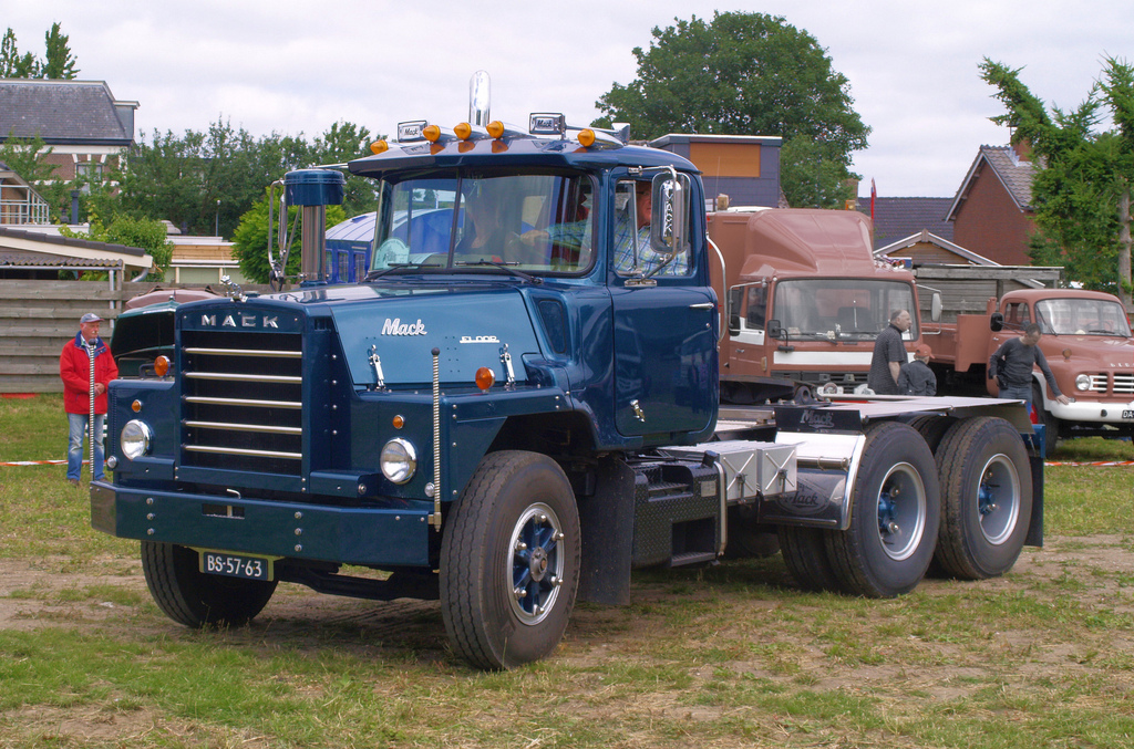 TopWorldAuto >> Photos of Mack DM600 - photo galleries