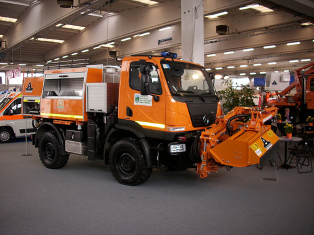 TopWorldAuto >> Photos of Mercedes-Benz Unimog U20 - photo galleries