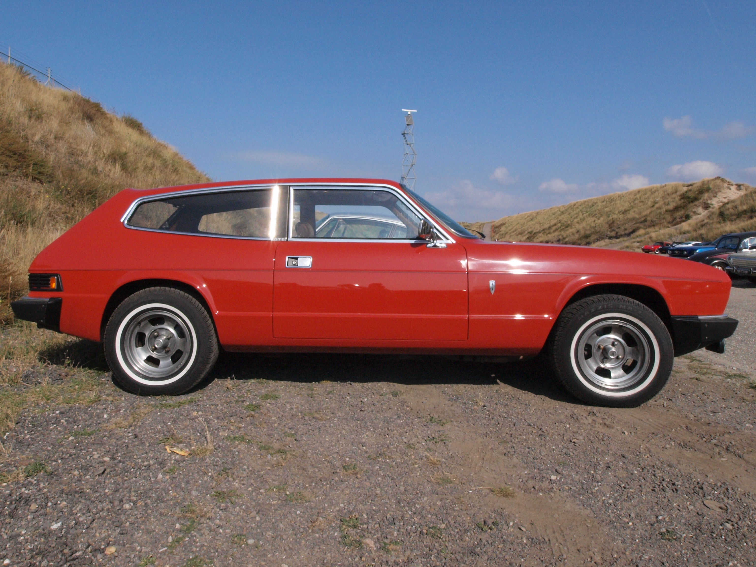 TopWorldAuto >> Photos of Reliant Scimitar GTE - photo galleries