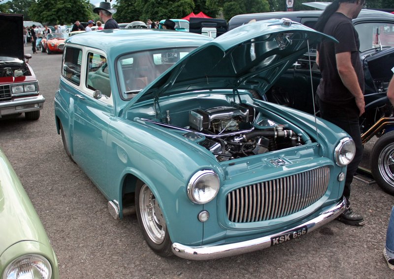 TopWorldAuto >> Photos of Hillman Husky - photo galleries