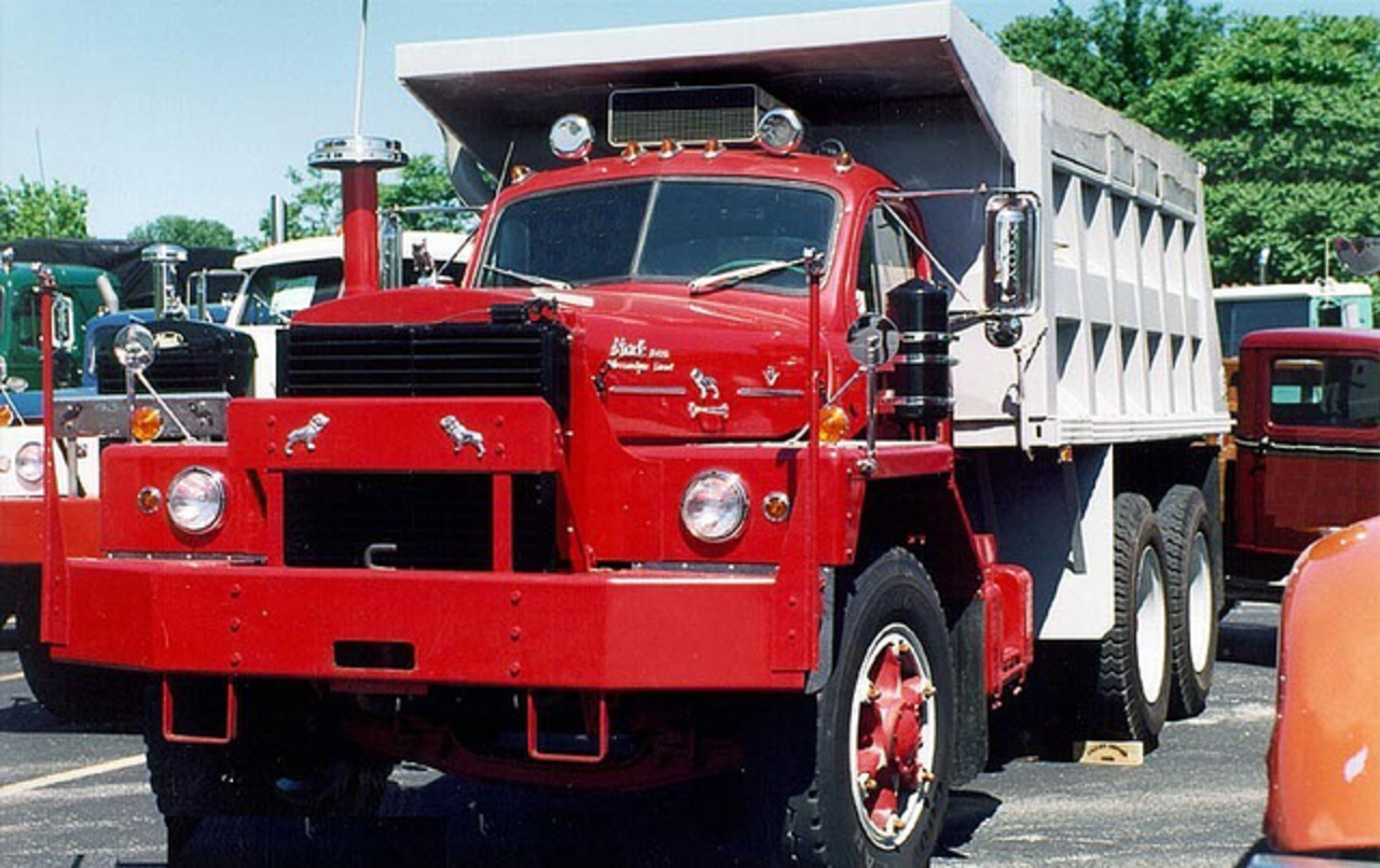 TopWorldAuto >> Photos of Mack B81 - photo galleries