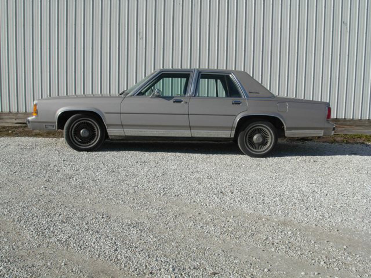 TopWorldAuto >> Photos of Ford LTD V8 EL - photo galleries