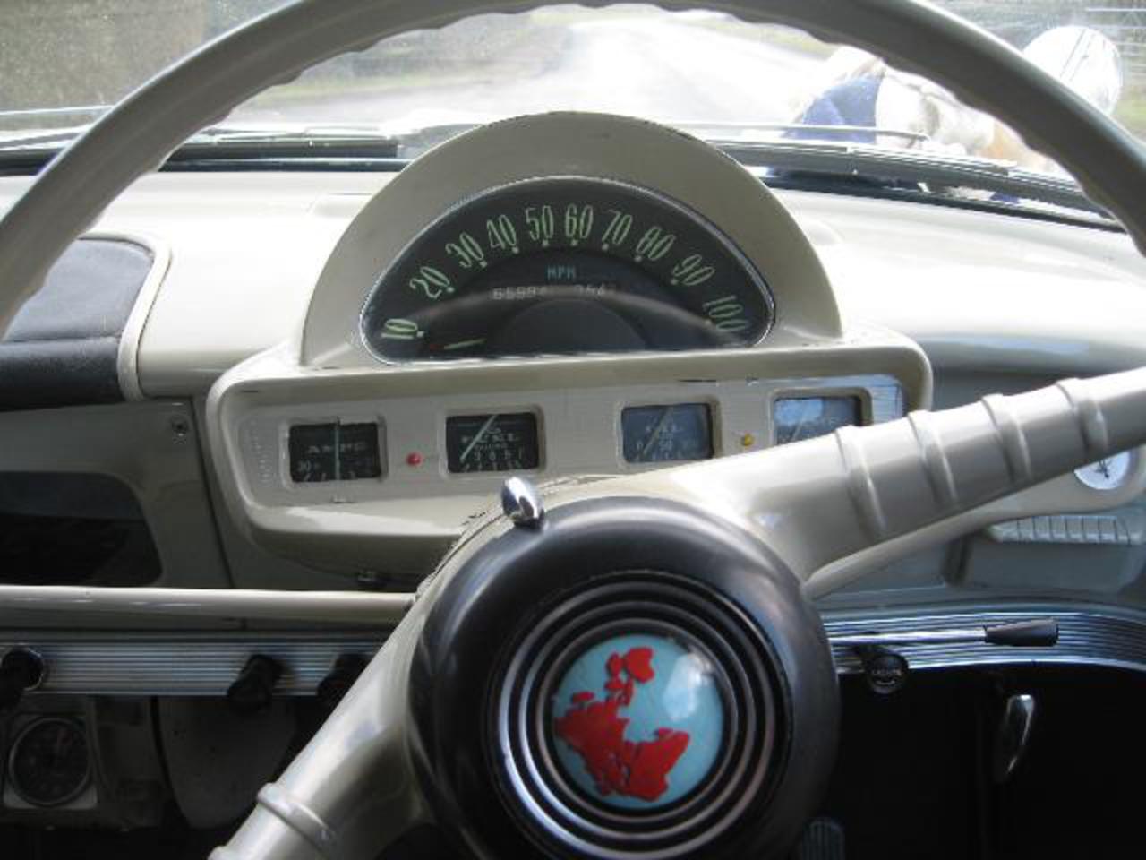 TopWorldAuto >> Photos of Standard Vanguard Phase III - photo galleries