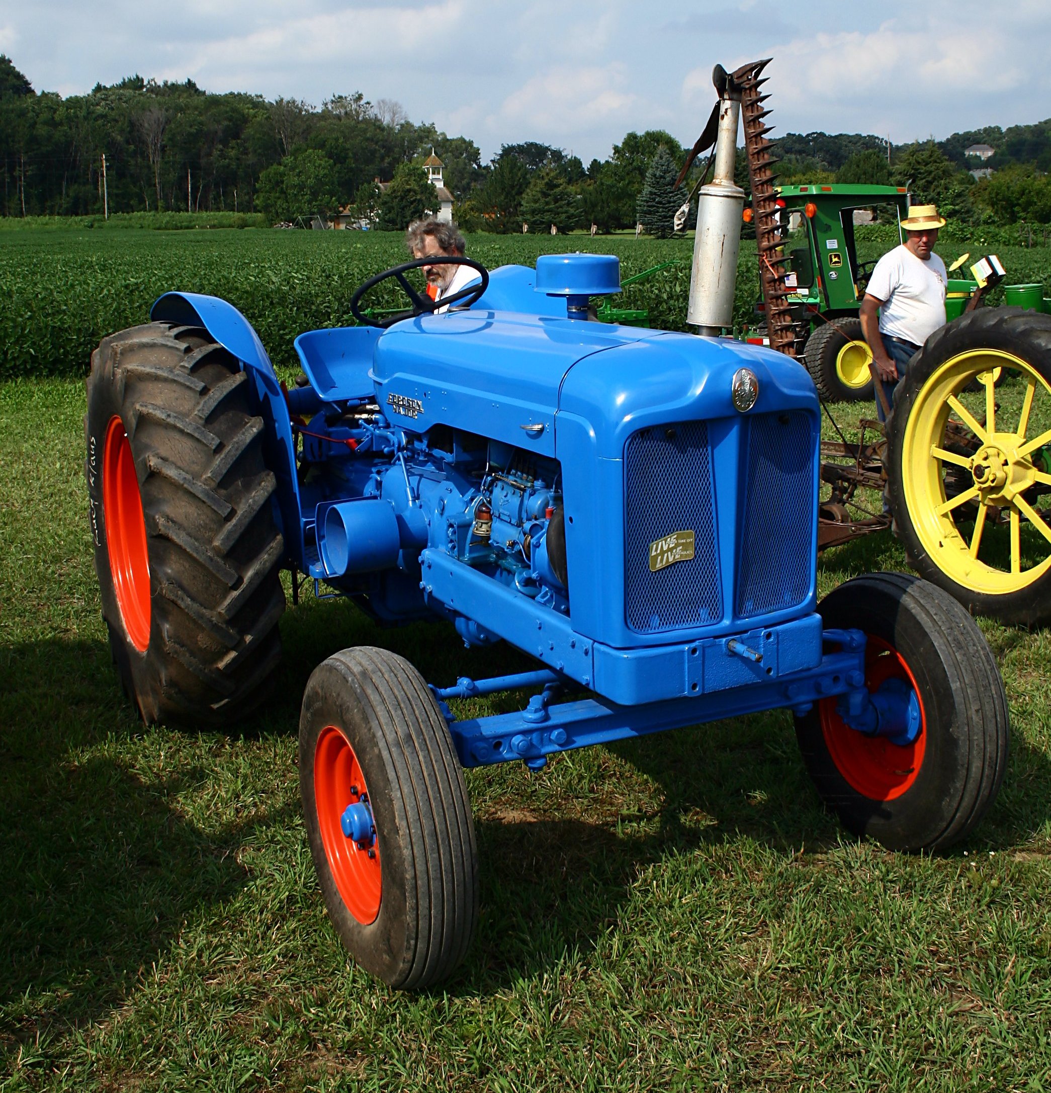 TopWorldAuto >> Photos of Fordson Major - photo galleries