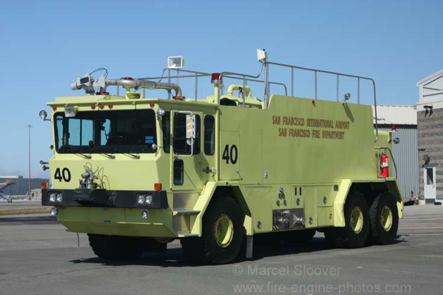 TopWorldAuto >> Photos of Oshkosh T-3000 - photo galleries