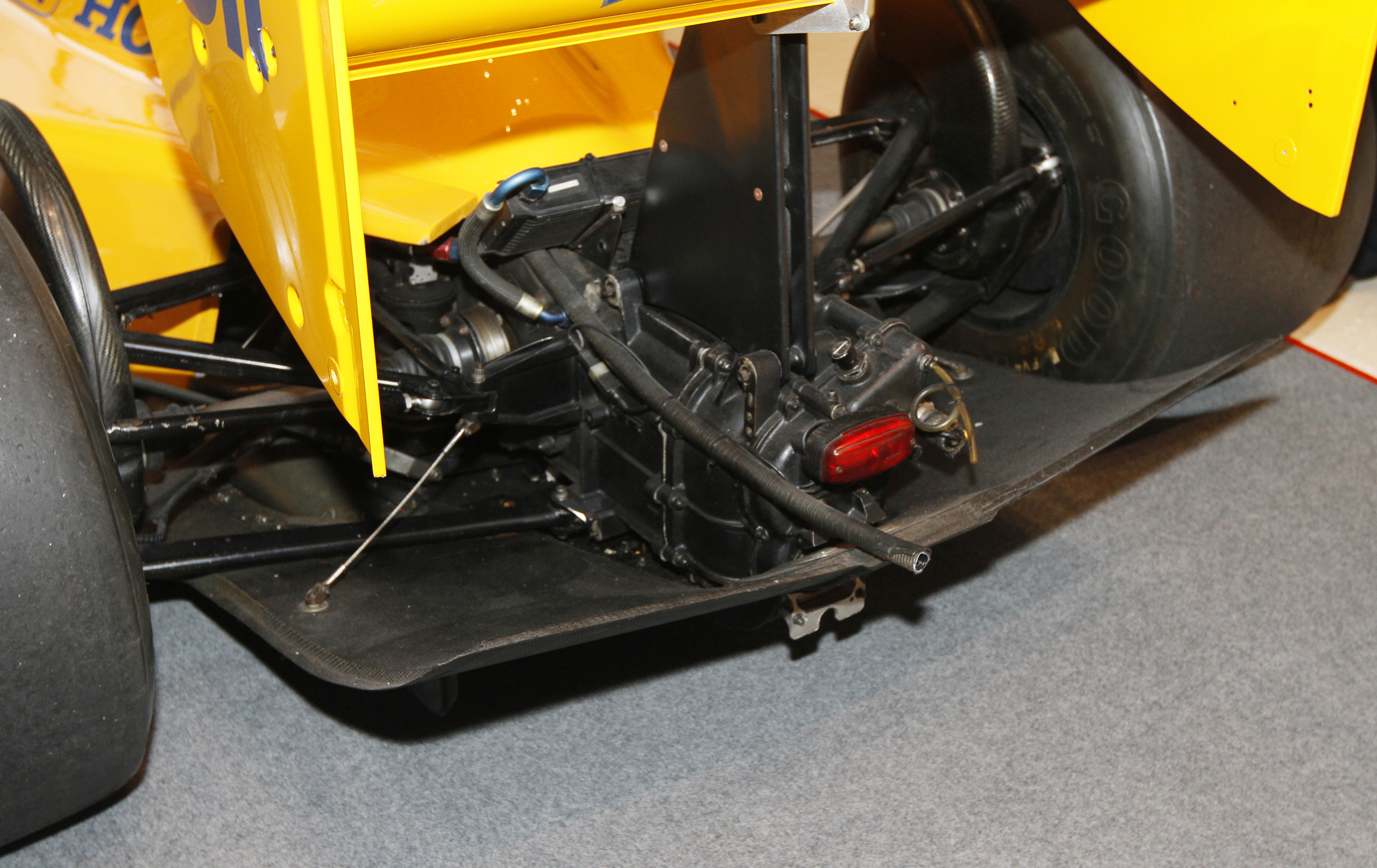 TopWorldAuto >> Photos of Lotus 99T - photo galleries