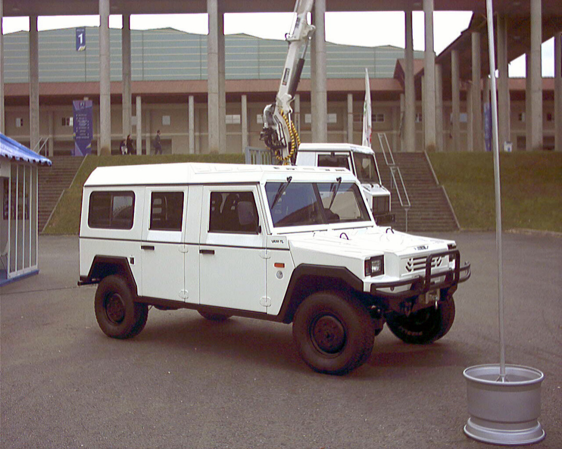 TopWorldAuto >> Photos of URO VAM TL - photo galleries