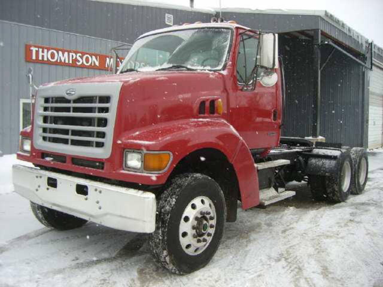 TopWorldAuto >> Photos of Sterling LT9501 - photo galleries