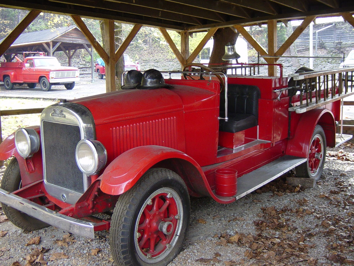 TopWorldAuto >> Photos of REO Fire Truck - photo galleries