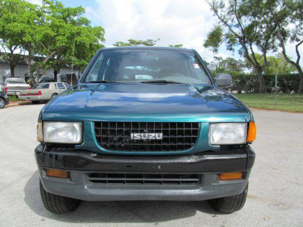 TopWorldAuto >> Photos of Isuzu Rodeo V6 - photo galleries