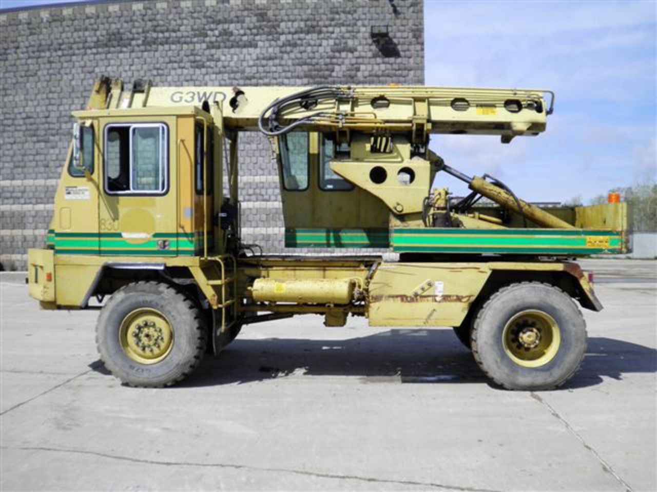 TopWorldAuto >> Photos of Gradall G3WD - photo galleries