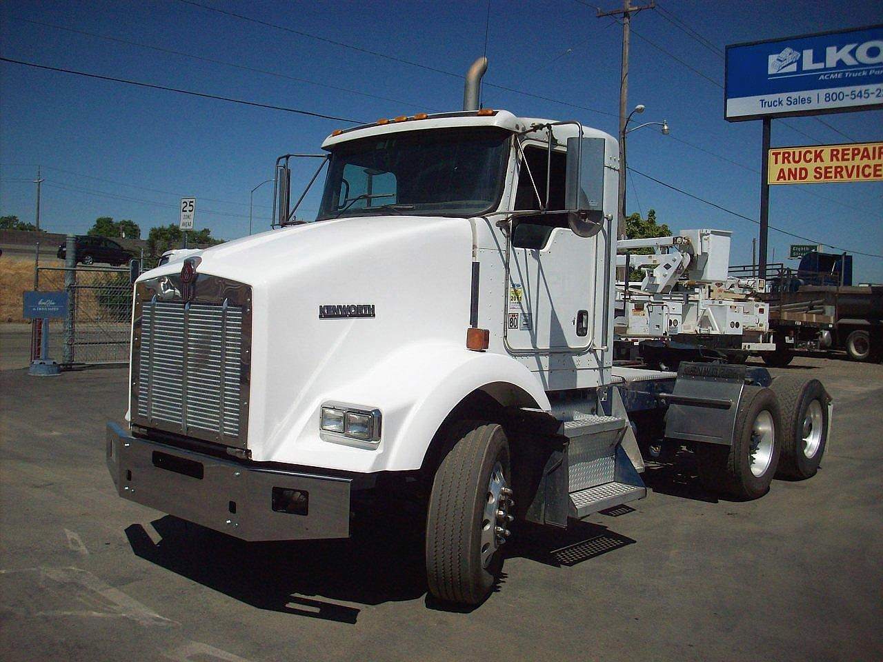 TopWorldAuto >> Photos of Kenworth T800B - photo galleries