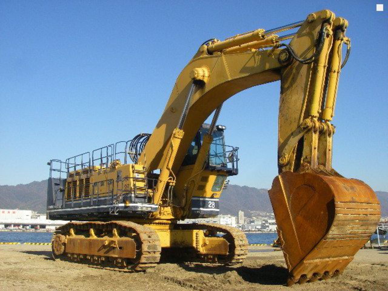TopWorldAuto >> Photos of Komatsu PC1600 - photo galleries
