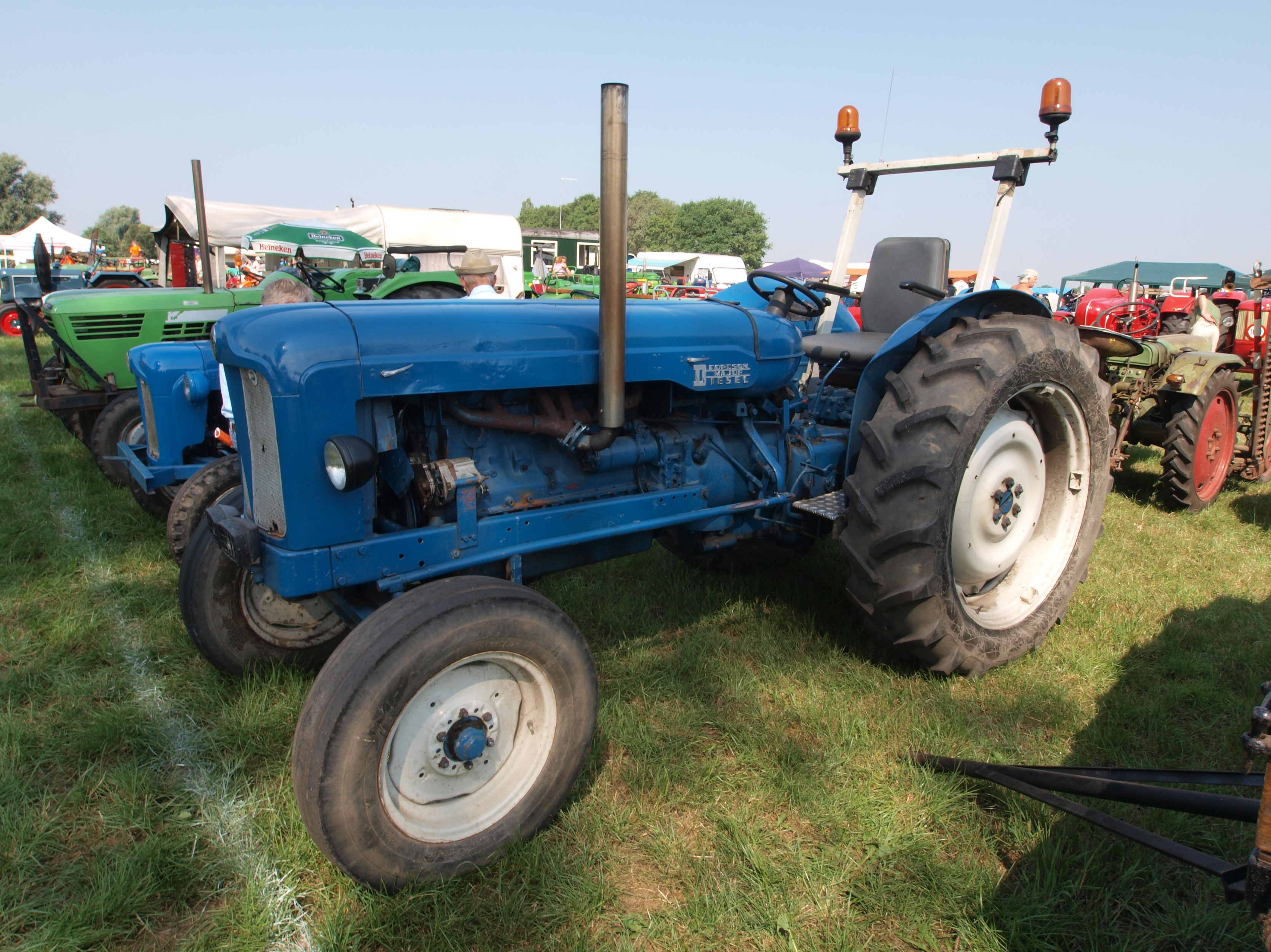 TopWorldAuto >> Photos of Fordson Major Diesel - photo galleries
