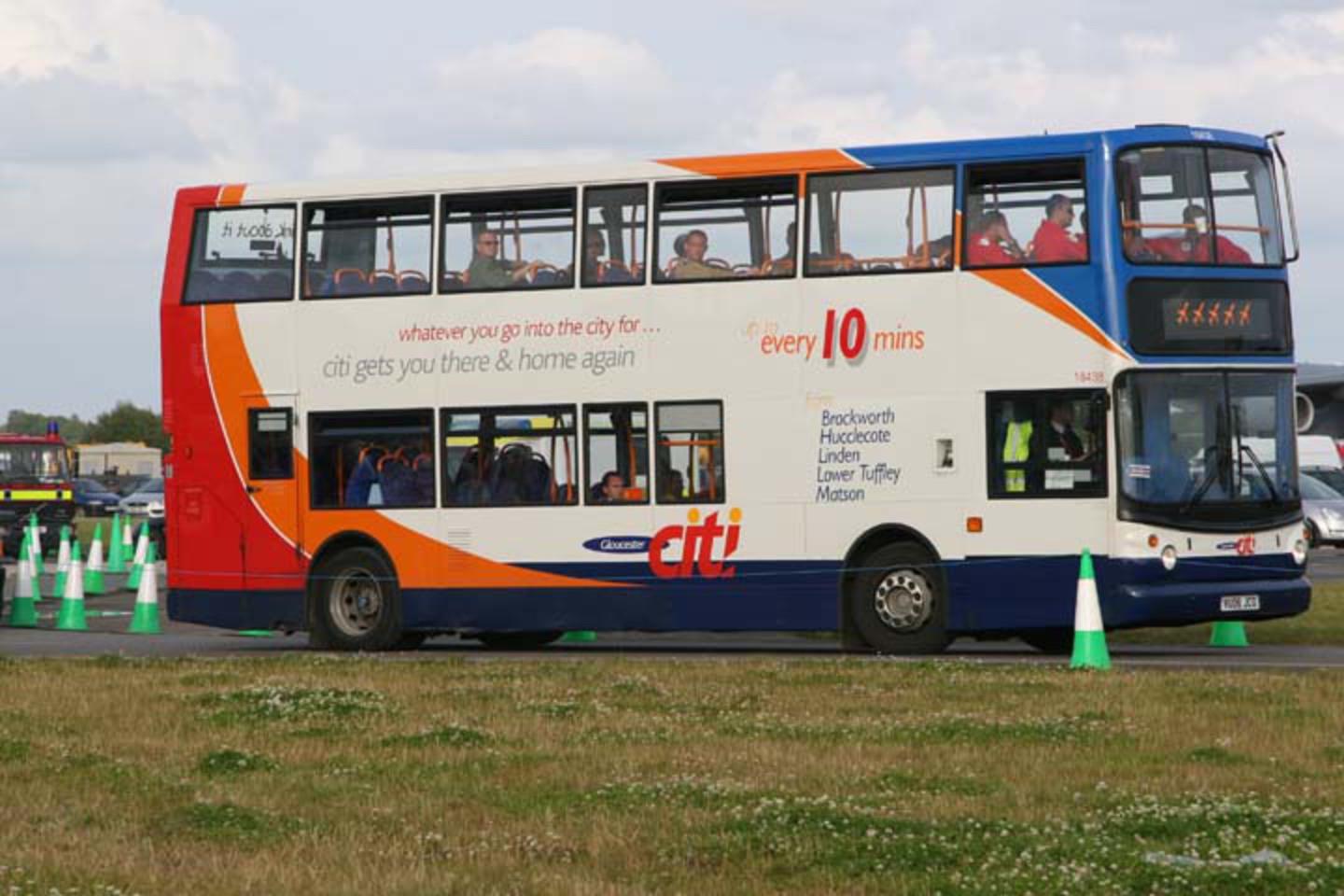 TopWorldAuto >> Photos of DENNIS Trident - photo galleries