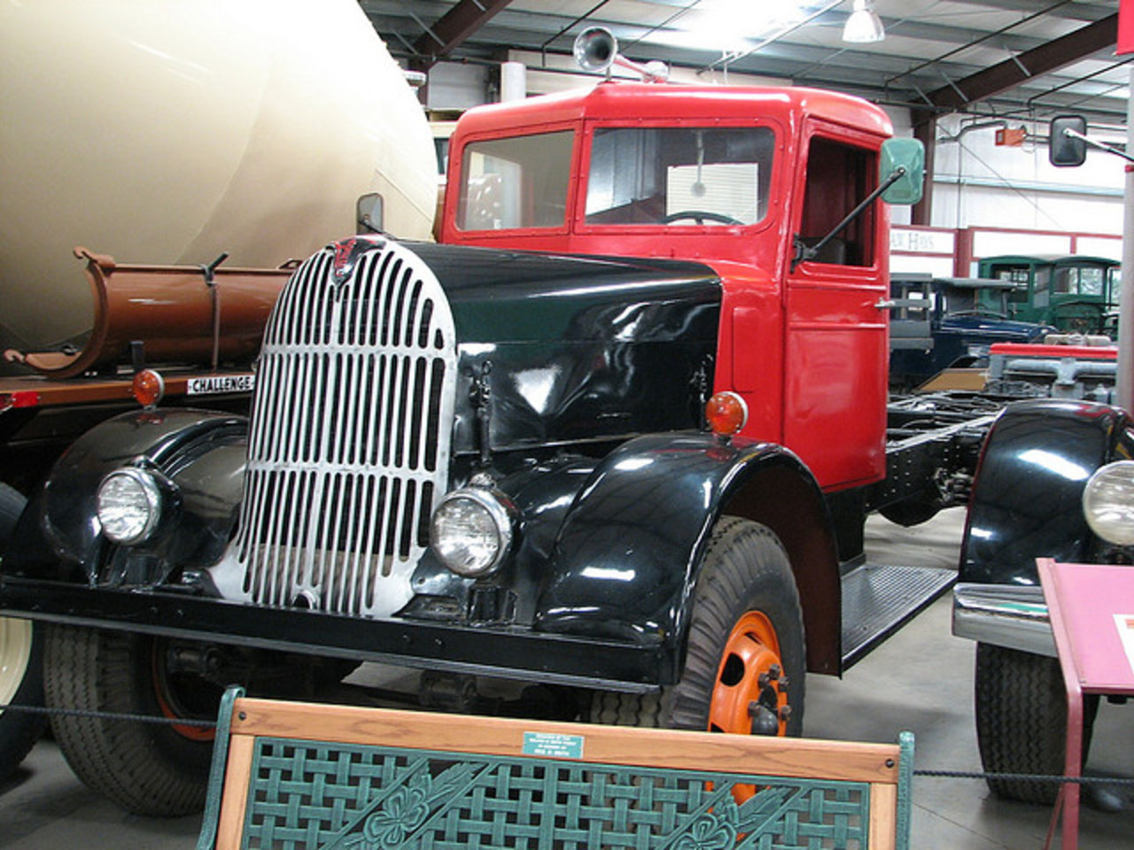 TopWorldAuto >> Photos of Fageol Model 9-12 Gas Tractor - photo galleries