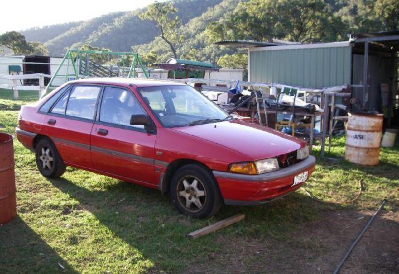 TopWorldAuto >> Photos of Ford Laser GL - photo galleries