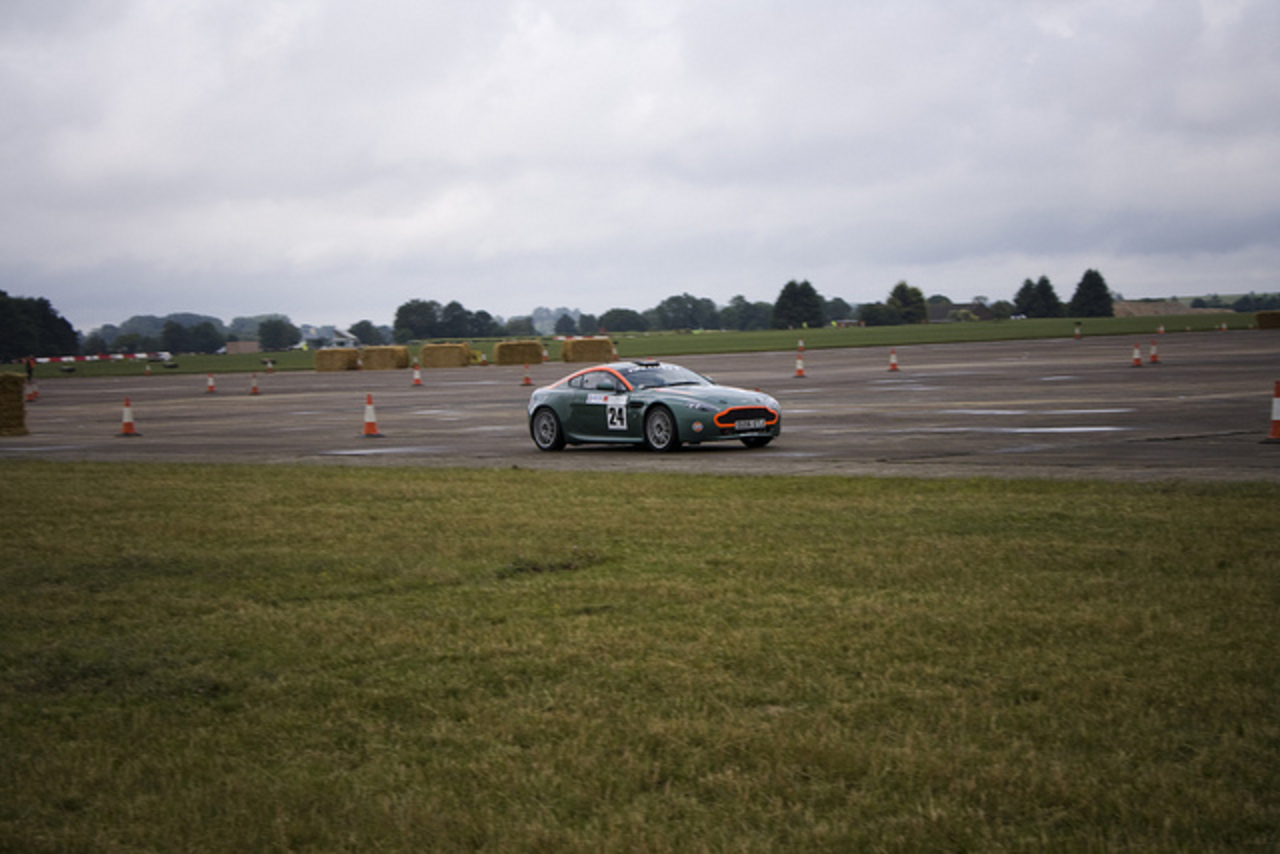 TopWorldAuto >> Photos of Aston Martin V8 Vantage Rally Gt - photo ...