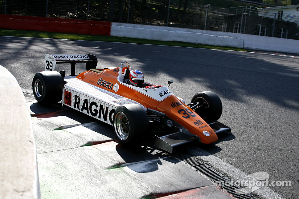 TopWorldAuto >> Photos of Arrows A5 - photo galleries