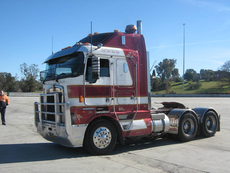 TopWorldAuto >> Photos of Kenworth K104 - photo galleries