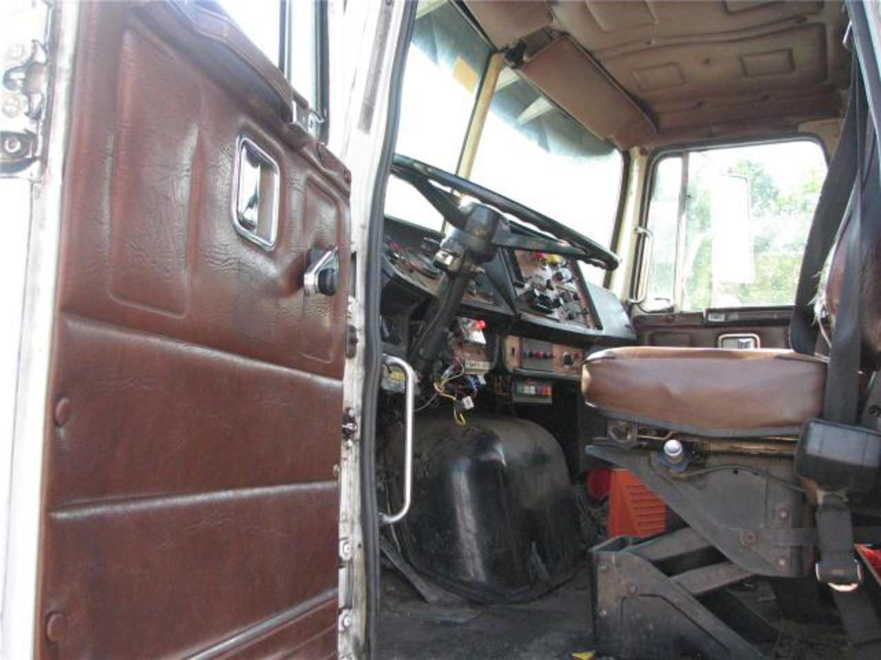 TopWorldAuto >> Photos of Autocar ACL64T - photo galleries