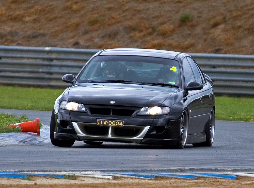 TopWorldAuto >> Photos of HSV Clubsport 255 - photo galleries