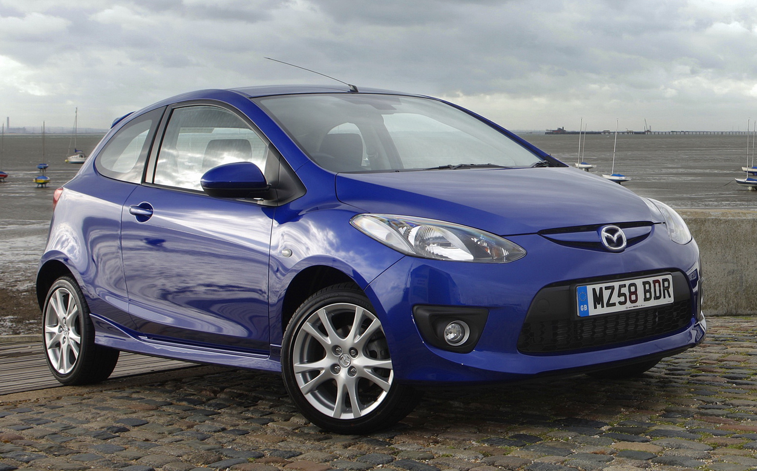TopWorldAuto >> Photos of Mazda 1.6 - photo galleries