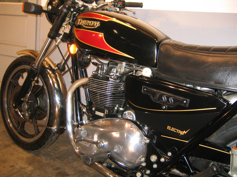 TopWorldAuto >> Photos of Triumph tss - photo galleries
