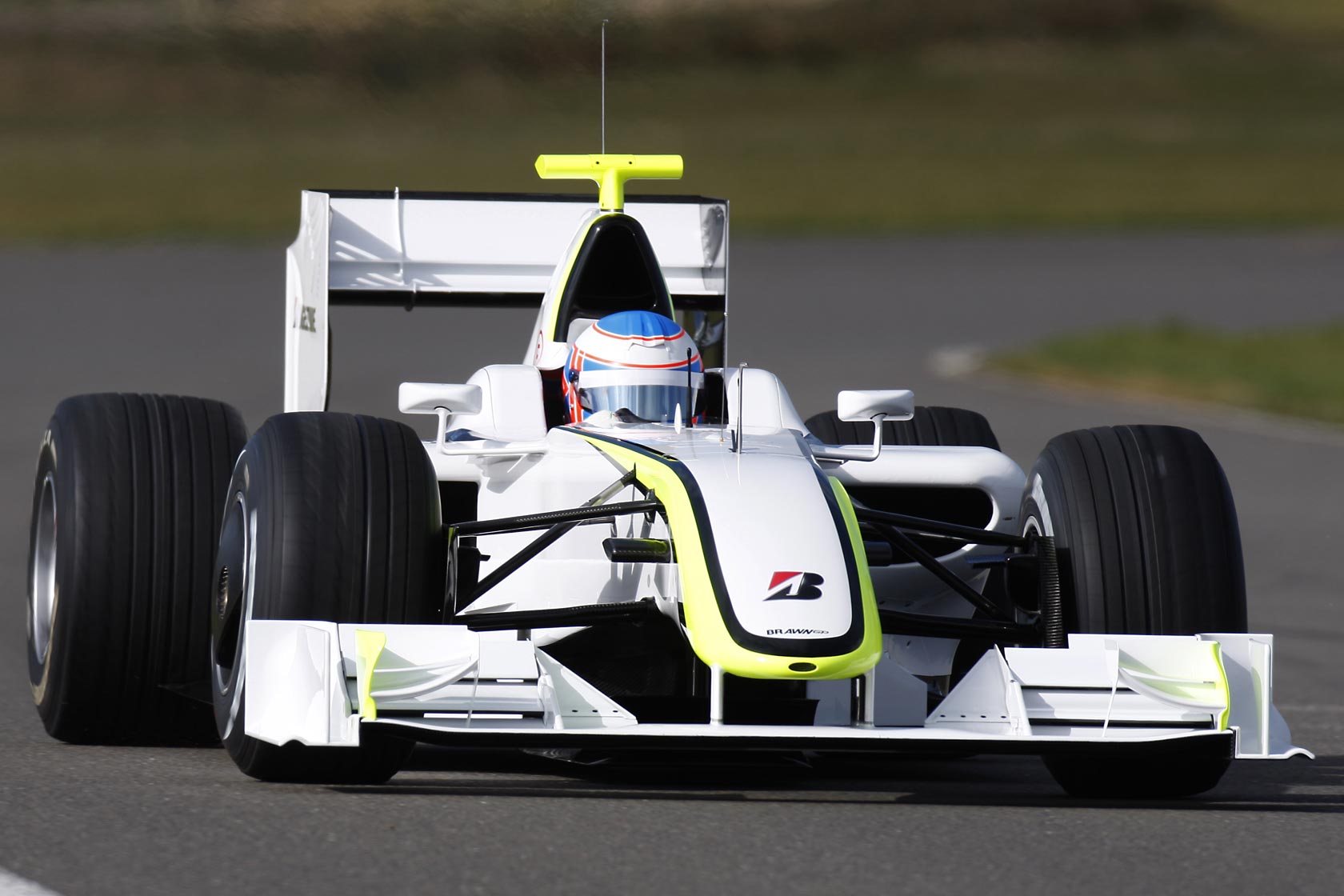 Brawn GP BGP 001 - specs, photos, videos and more on TopWorldAuto