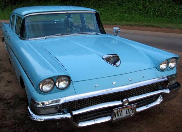 TopWorldAuto >> Photos of Ford Custom 300 Business Sedan - photo galleries