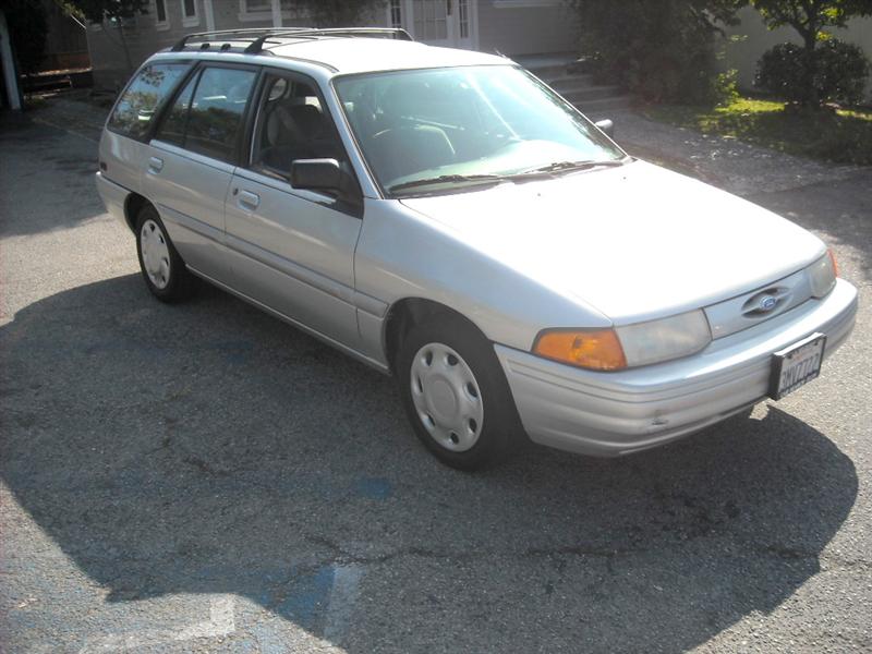 Ford Escort 20 LX Wagon - specs, photos, videos and more on TopWorldAuto
