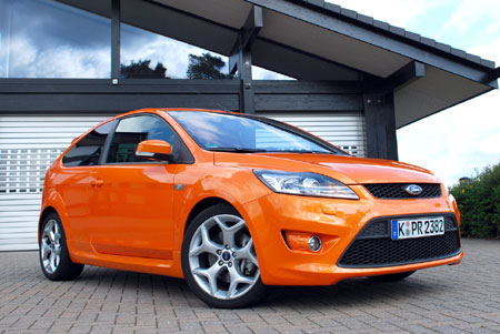 Ford Focus ST Hatch - specs, photos, videos and more on TopWorldAuto